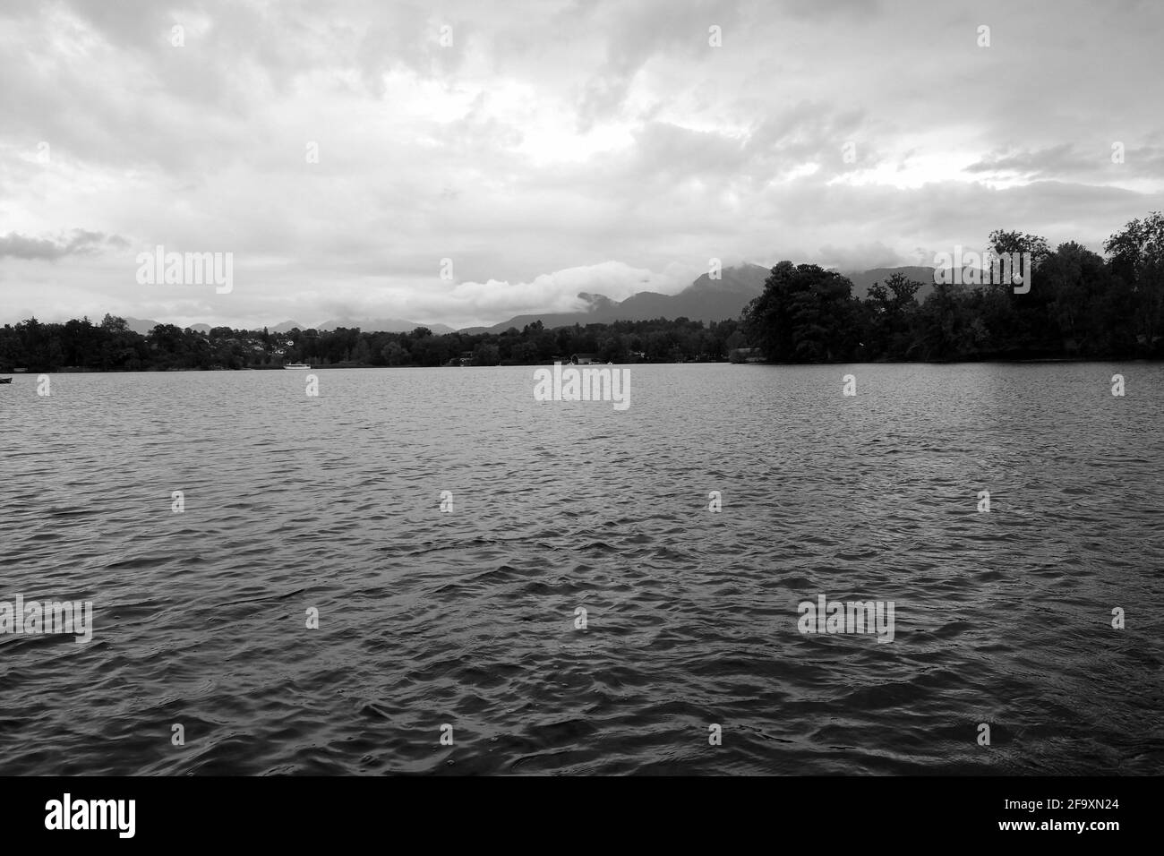 Mountain under sea Black and White Stock Photos & Images - Alamy