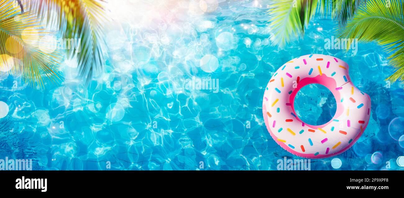 Inflatable donut hi-res stock photography and images - Alamy