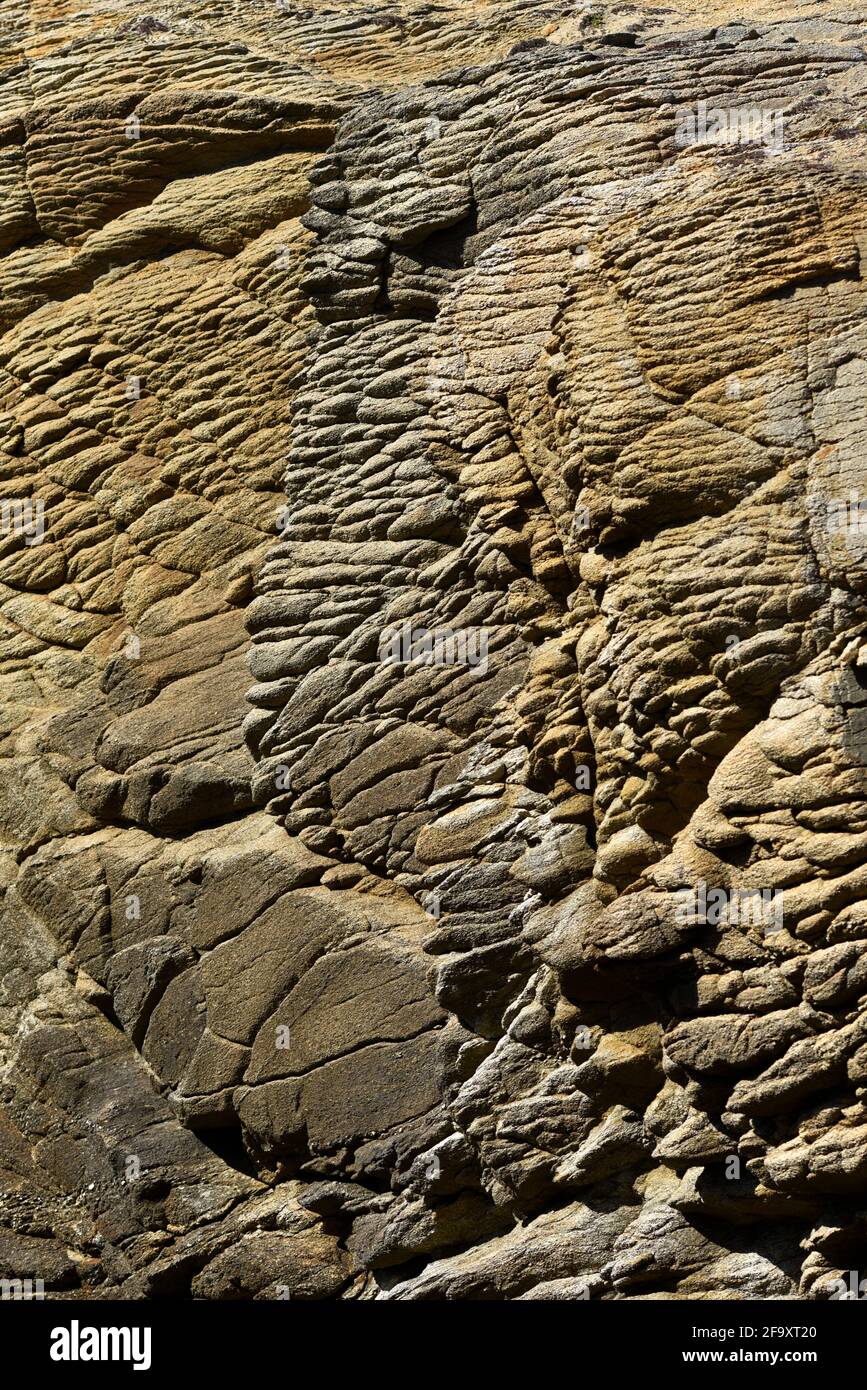 Sedimentary rock layers horizontal hi-res stock photography and images ...
