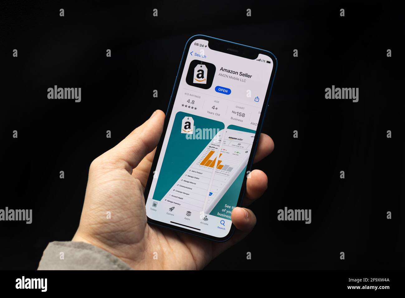 Amazon logo black background hi-res stock photography and images - Alamy