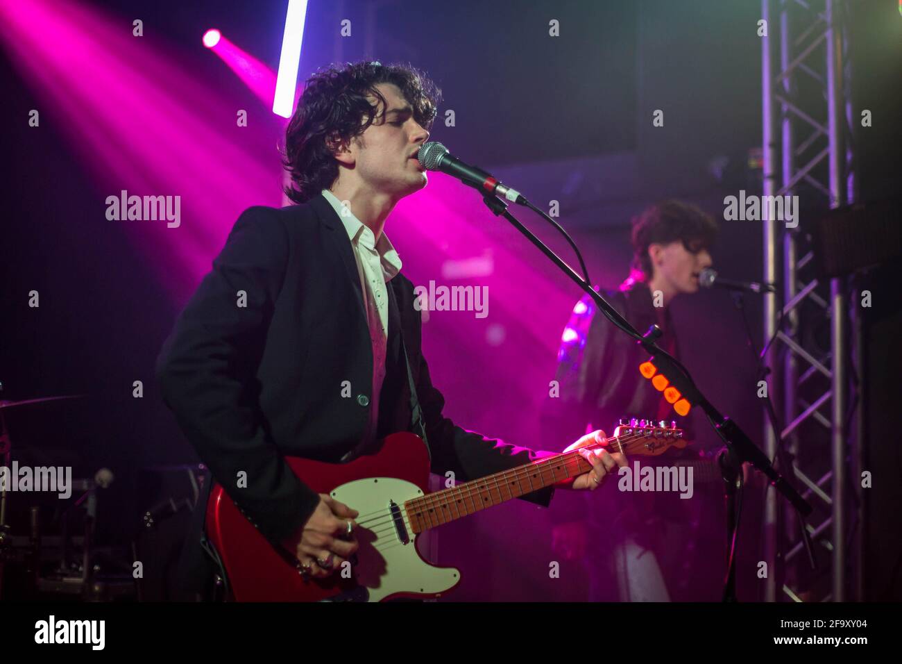 Inhaler dublin hi-res stock photography and images - Alamy
