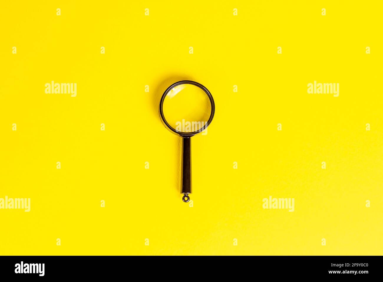 Idea magnifying hi-res stock photography and images - Alamy