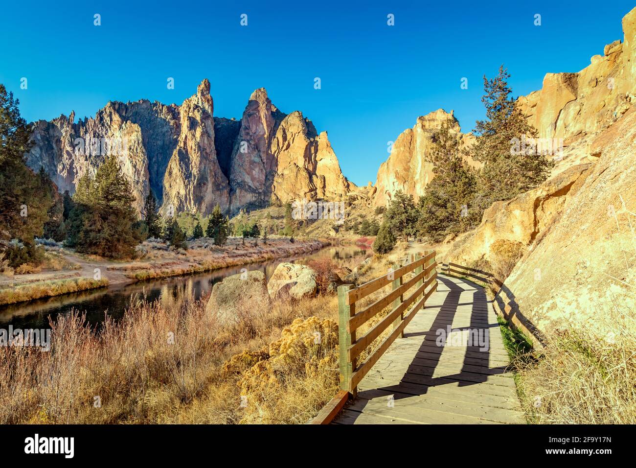 Crooked River Oregon Stock Photo - Alamy