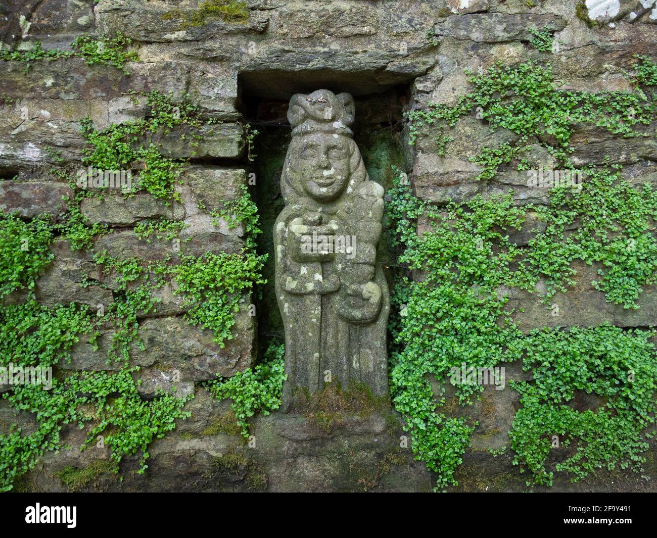 Statue de Saint-Miliau, fountain of Saint-Miliau, place called ...