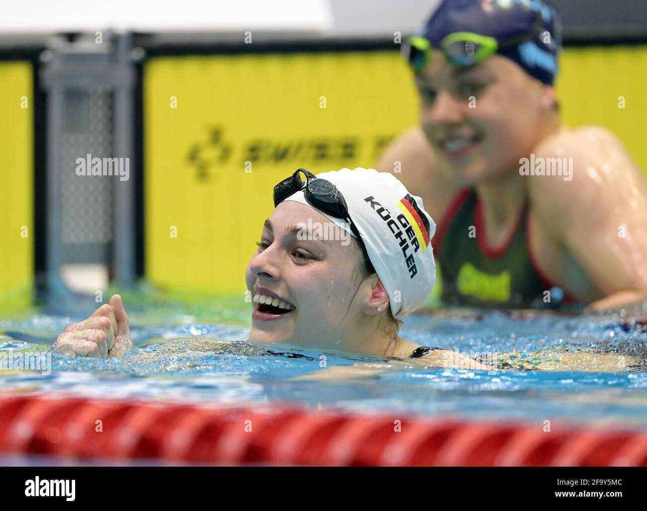 Berlin, Germany. 17th Apr, 2021. Swimming: Olympic qualifying, 1000 ...