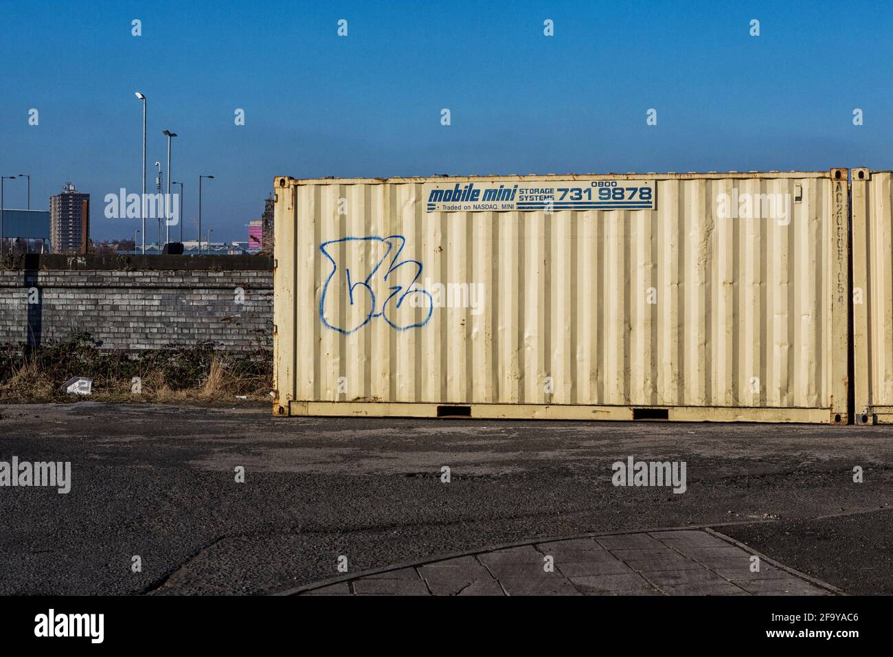 Shipping container graffiti hi-res stock photography and images - Alamy