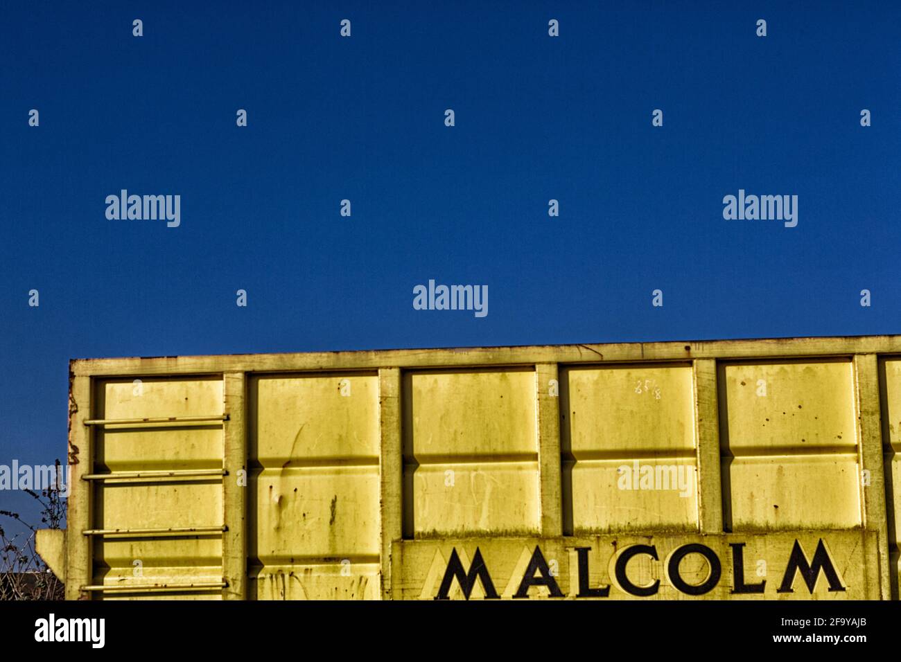 Yellow malcolm container hi-res stock photography and images - Alamy