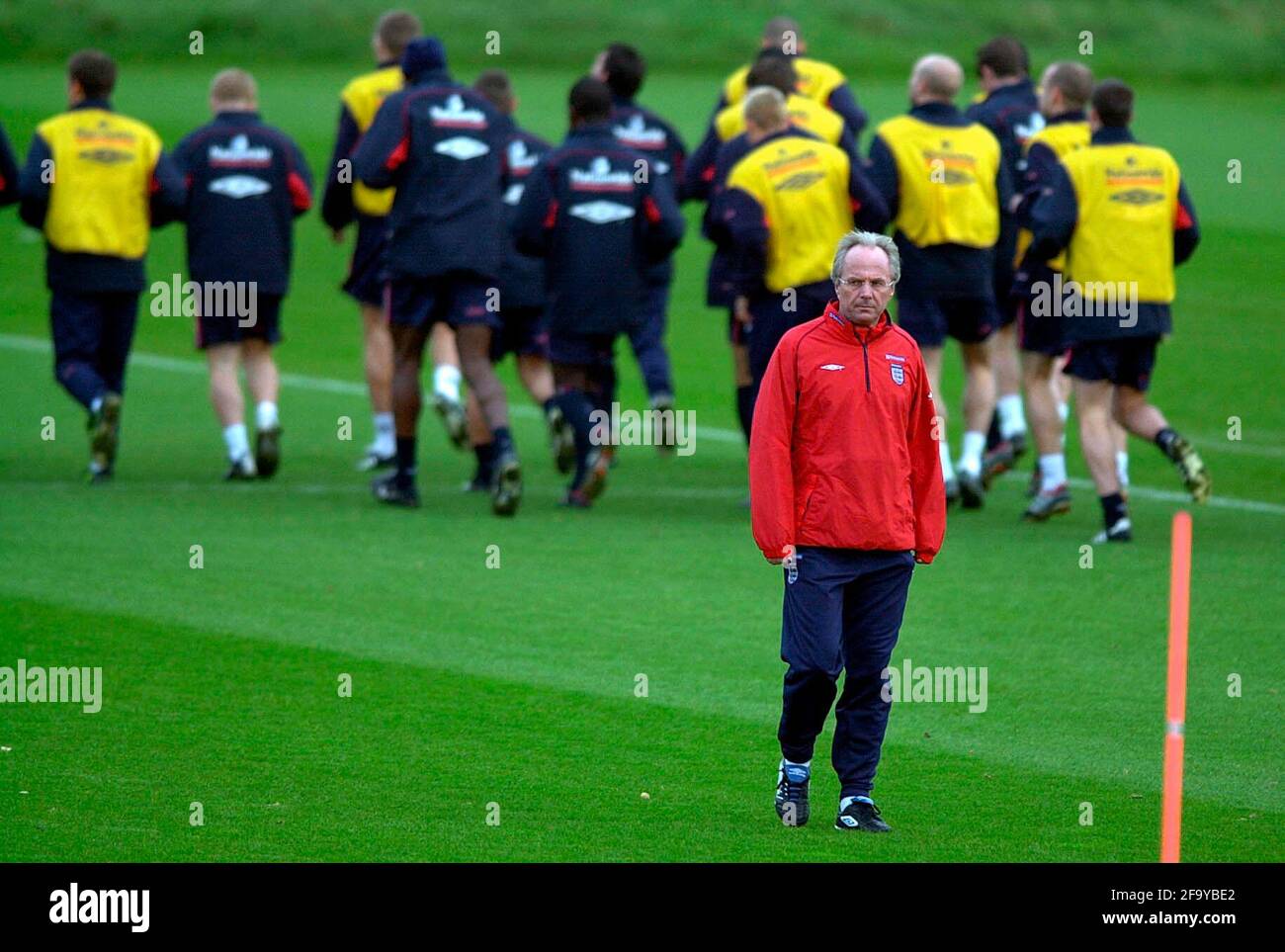 7/11/2001 ENGLAND TRAINING AT CARRINGTON FOR THEIR MATCH WITH SWEDEN ON ...