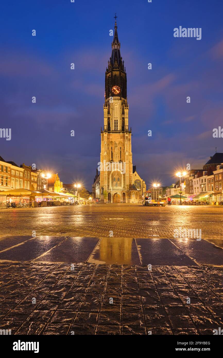 Delft Market Square Markt in the evening. Delfth, Netherlands Stock ...