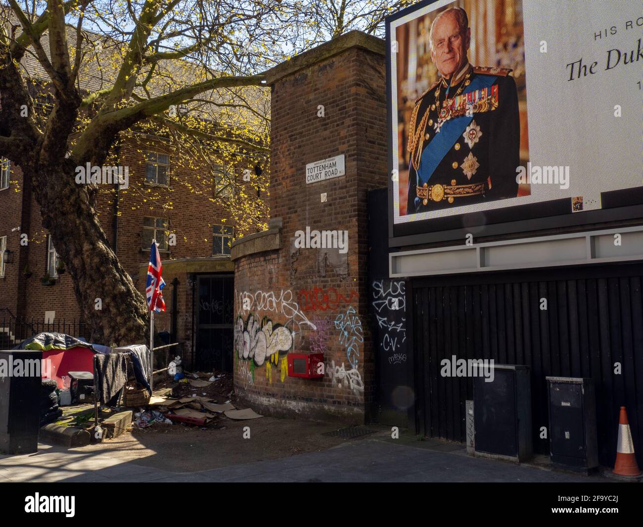 Homeless tent city london hi-res stock photography and images - Alamy
