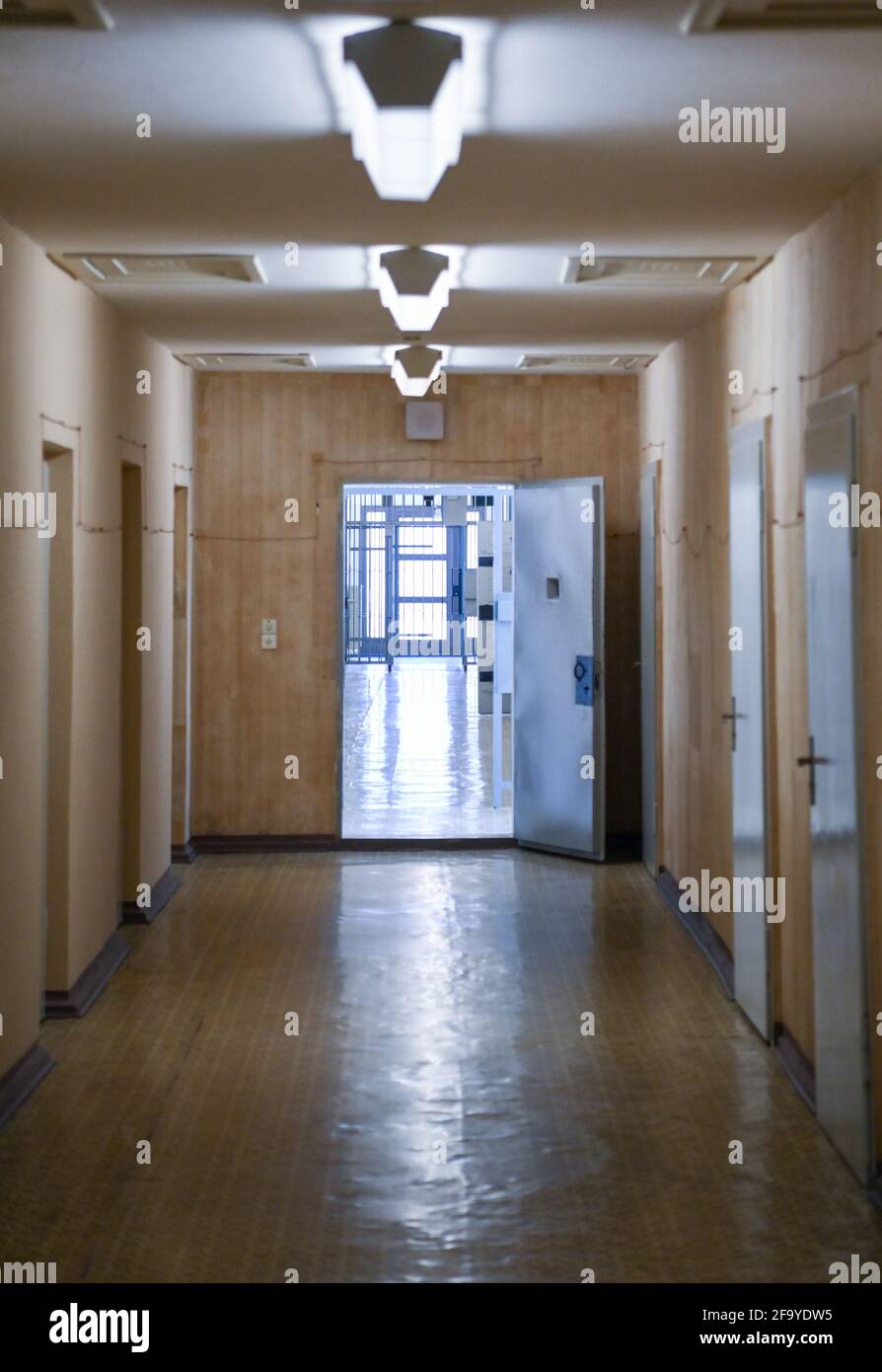 Berlin, Germany. 21st Apr, 2021. View of a corridor with interrogation ...