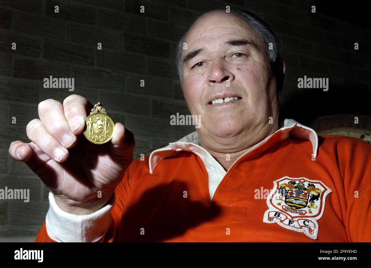 BILL PERRY WHO PLAYED FOR BLACKPOOL IN THE 1953 CUP FINALIN THE SHIRT ...