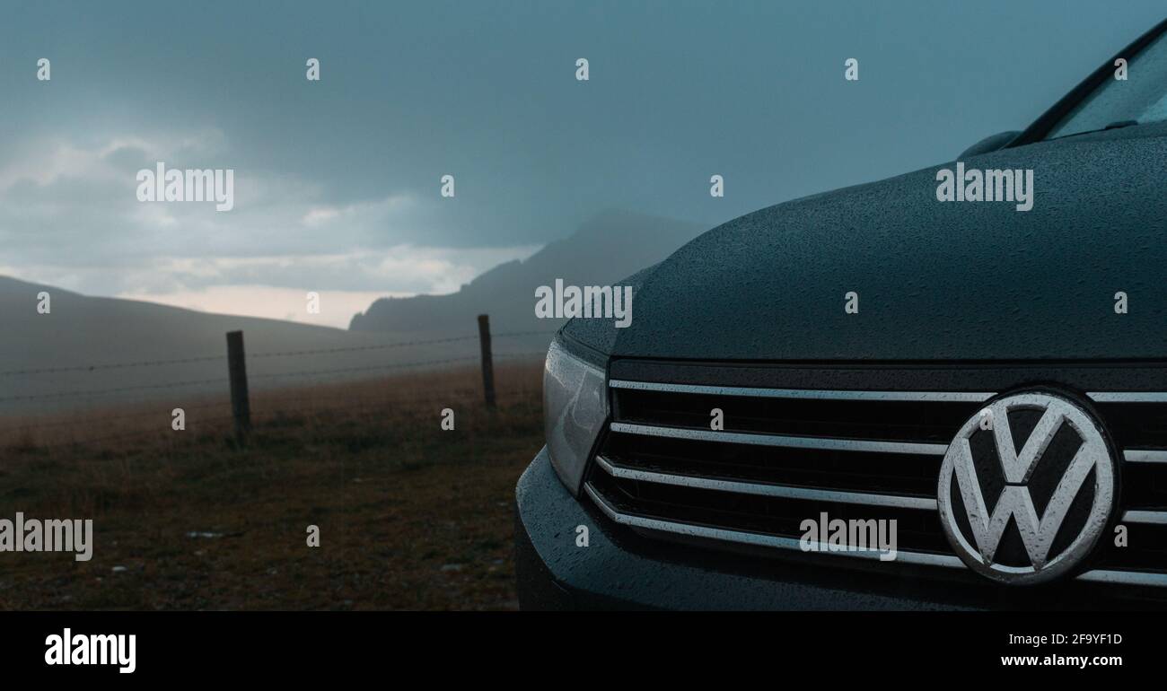 Passat b8 hi-res stock photography and images - Alamy