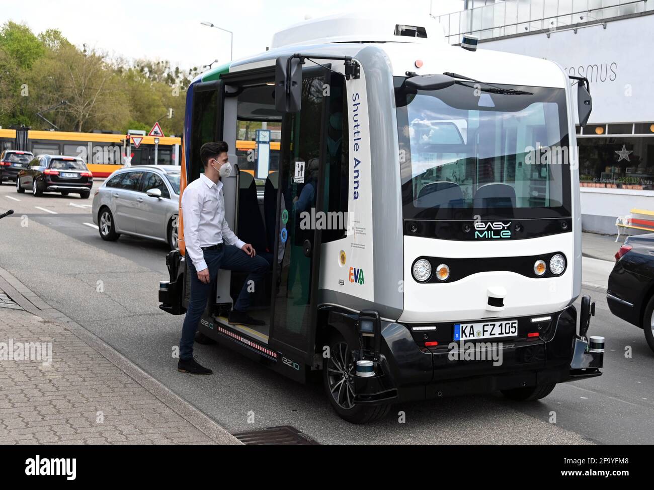Center deck operator hi-res stock photography and images - Alamy