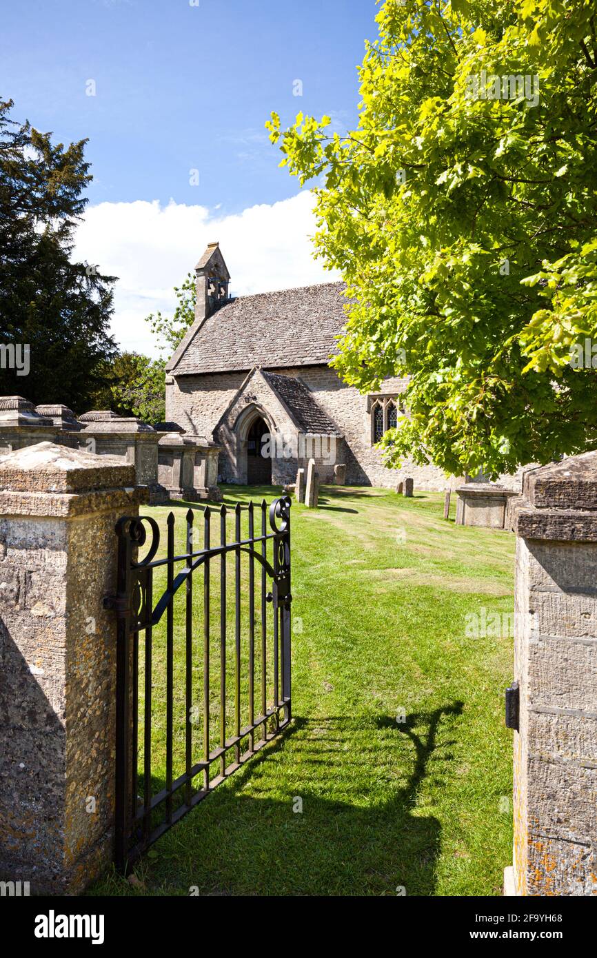 Winson cotswold hills cotswolds cdc hi-res stock photography and images ...