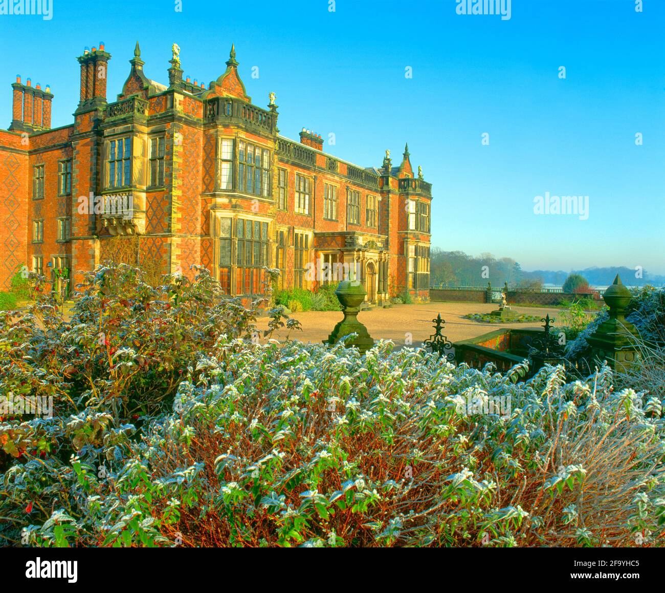 Jacobean estate hi-res stock photography and images - Alamy