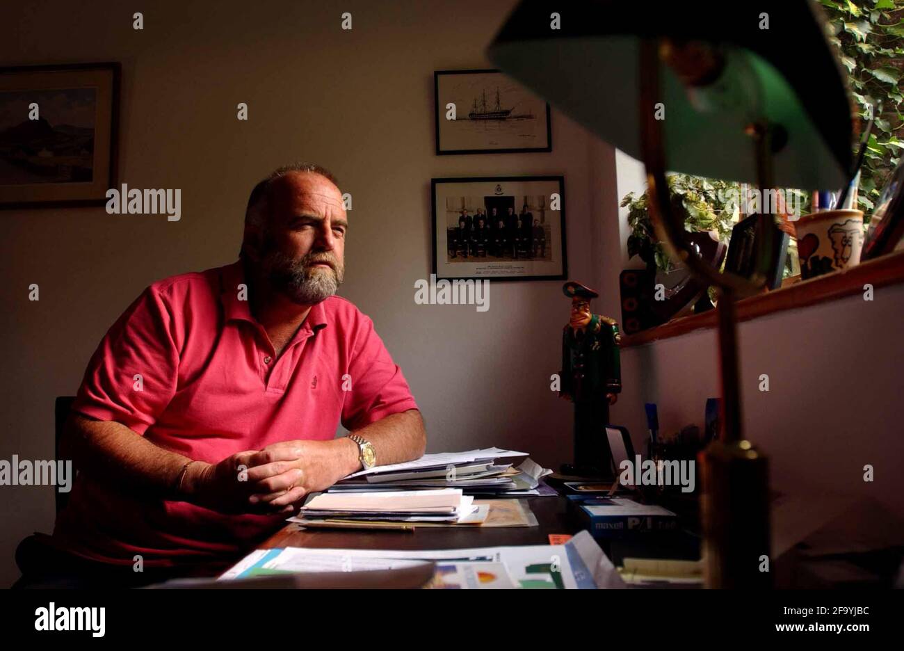 Who investigates hi-res stock photography and images - Alamy