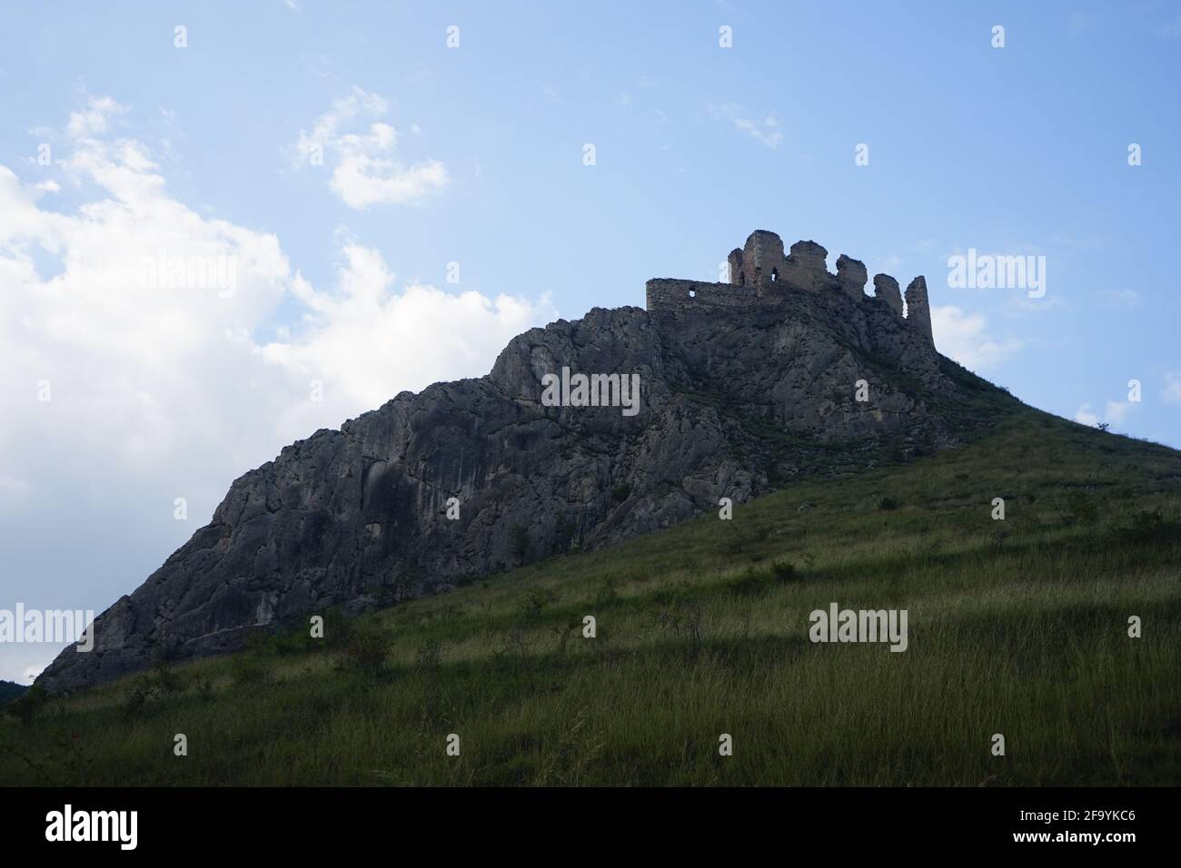 Cetatea Trascaului / Cetatea Coltesti / Torockóvár Photography Stock ...