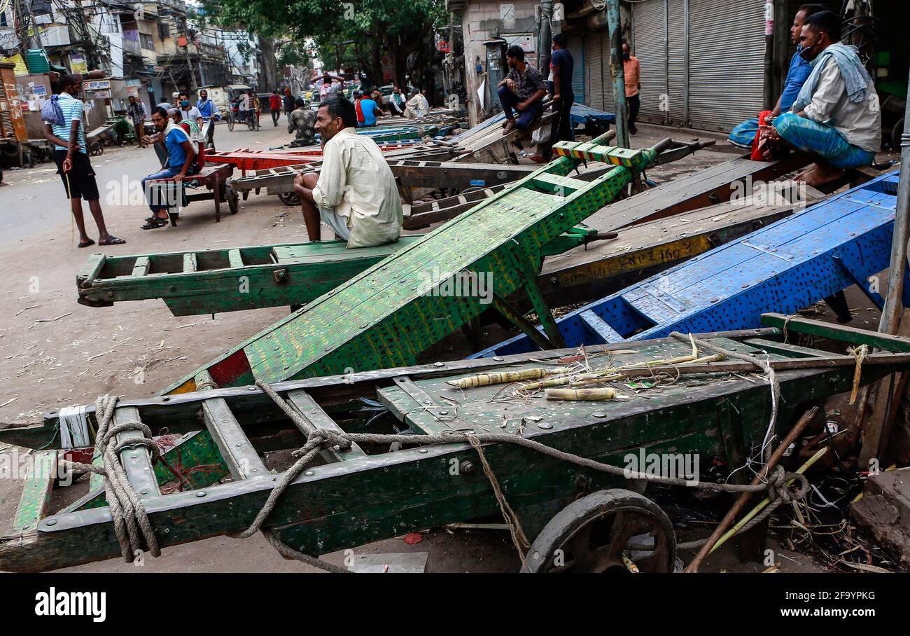 Hand carts hi-res stock photography and images - Alamy