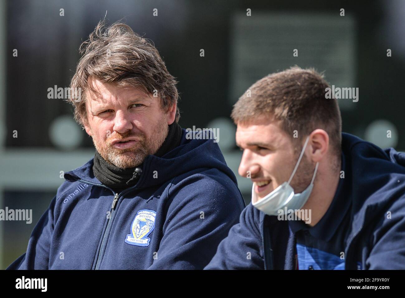 Former england international rugby player hi-res stock photography and ...