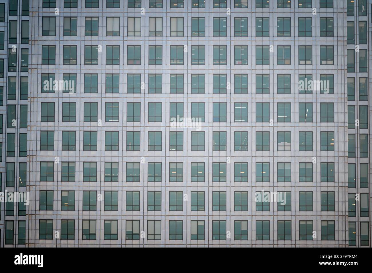 London symmetry hi-res stock photography and images - Alamy