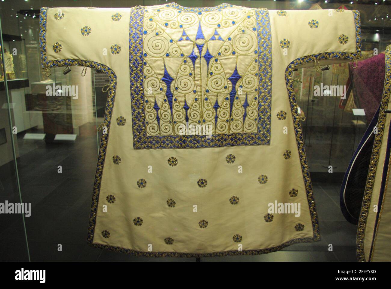 Fabulous Art Nouveau design of Catholic Priest’s cape, the chasuble ...