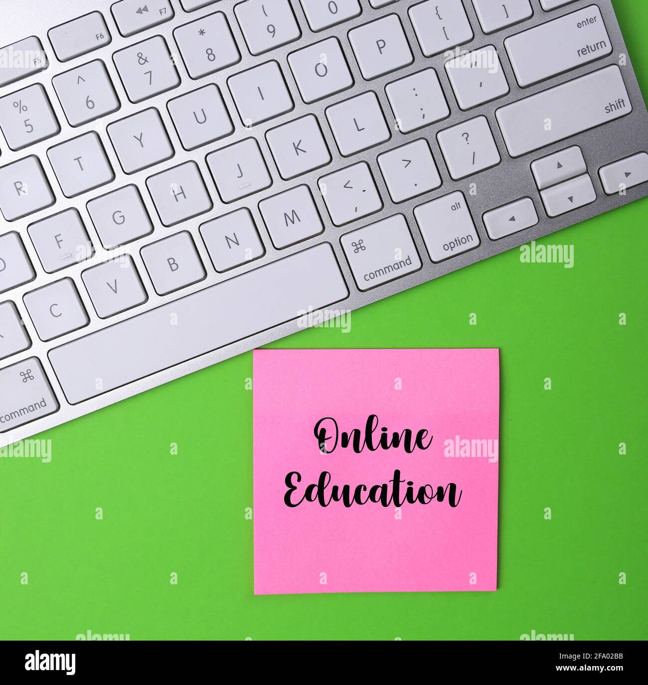 Exam text on sticky note hi-res stock photography and images - Alamy