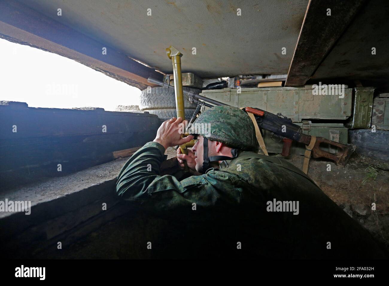 Periscopes hi-res stock photography and images - Alamy