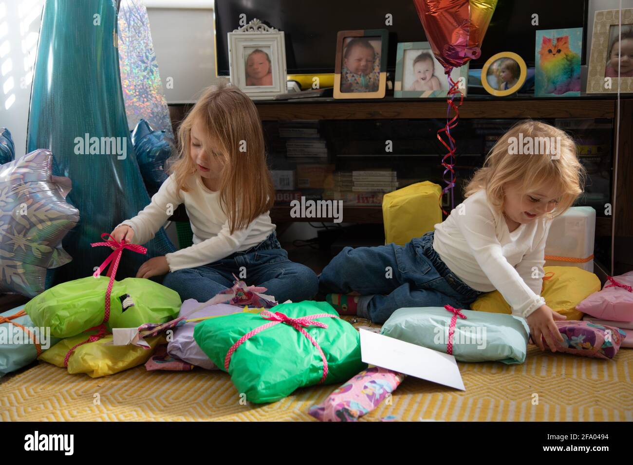 4 yr old birthday at home during isolation, UK Stock Photo - Alamy