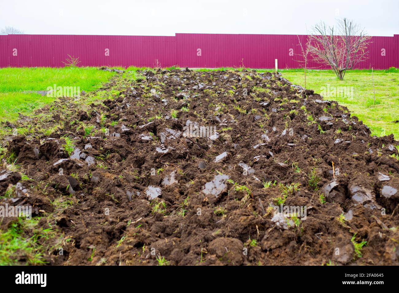Empty plot of land hi-res stock photography and images - Alamy