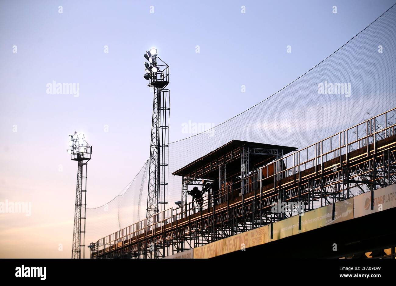 Gantry camera uk hi-res stock photography and images - Alamy