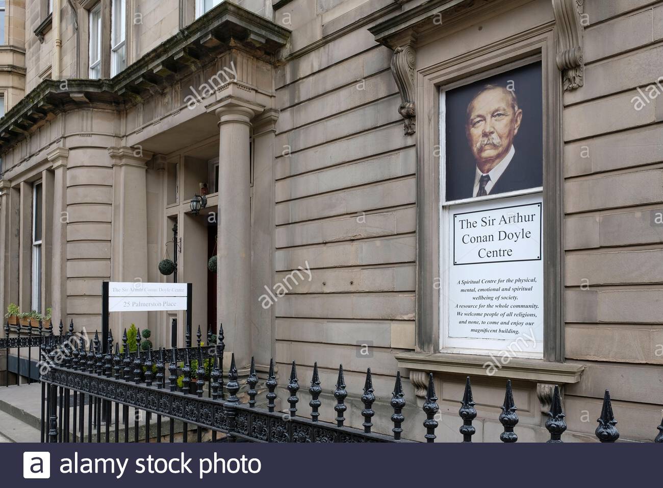 Sir arthur conan doyle centre edinburgh hi-res stock photography and ...