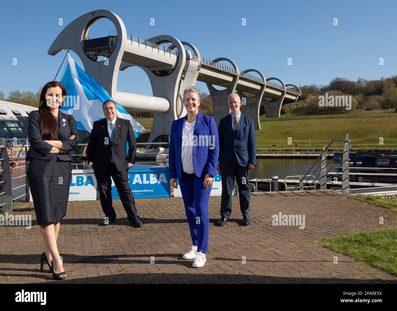 Lynne anderson alba party falkirk wheel backdrop hi-res stock ...