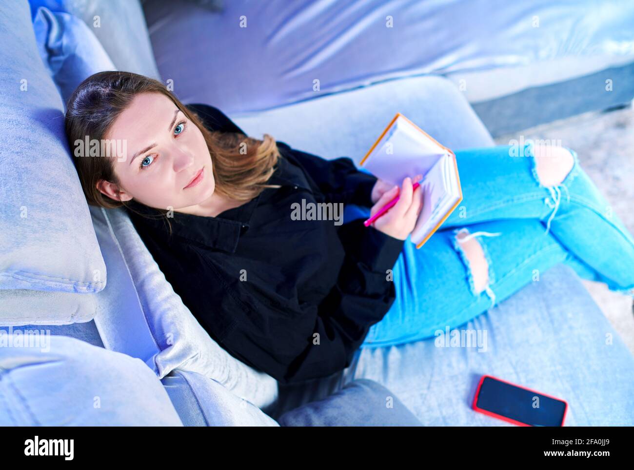 Girl software hi-res stock photography and images - Alamy