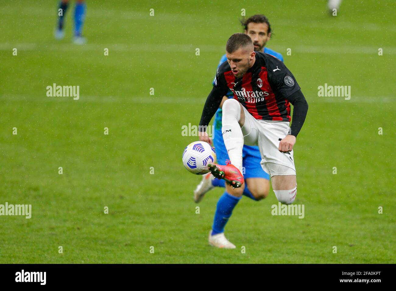 Acrobatic football players hi-res stock photography and images - Alamy