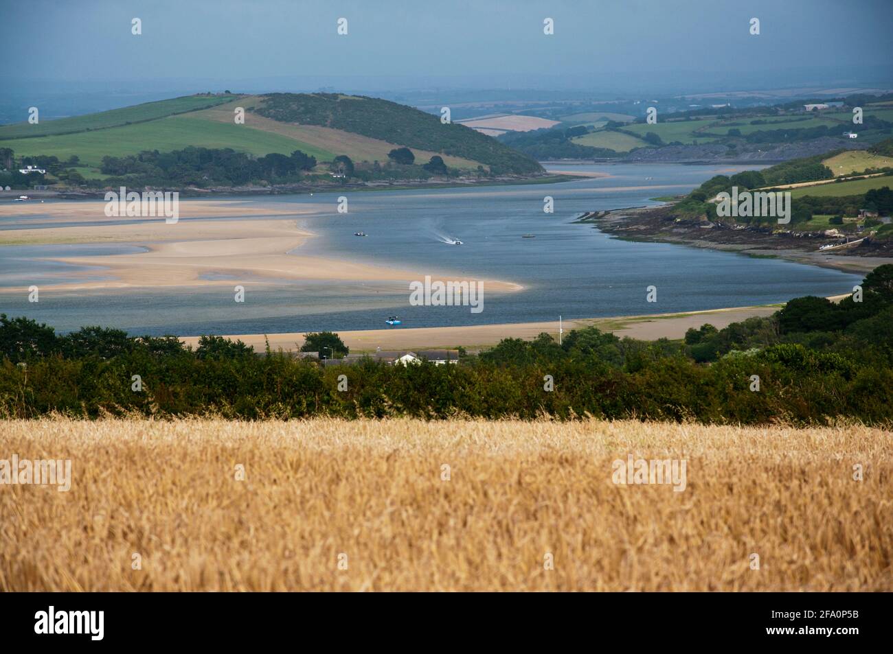 Camel Estuary, Padstow, England. Lined with golden sandy beaches Stock ...