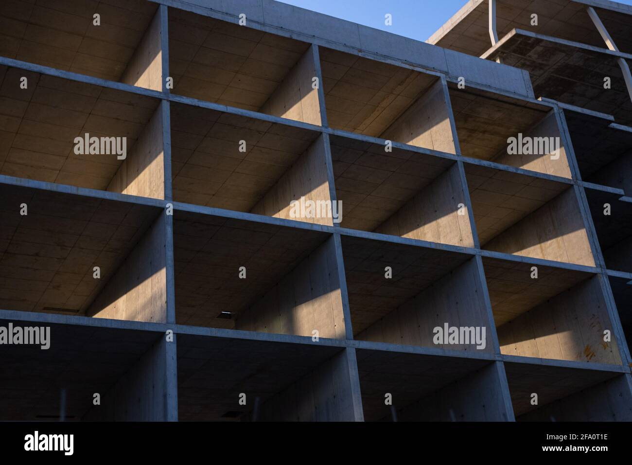 Construction of a monolithic high-rise building Stock Photo - Alamy
