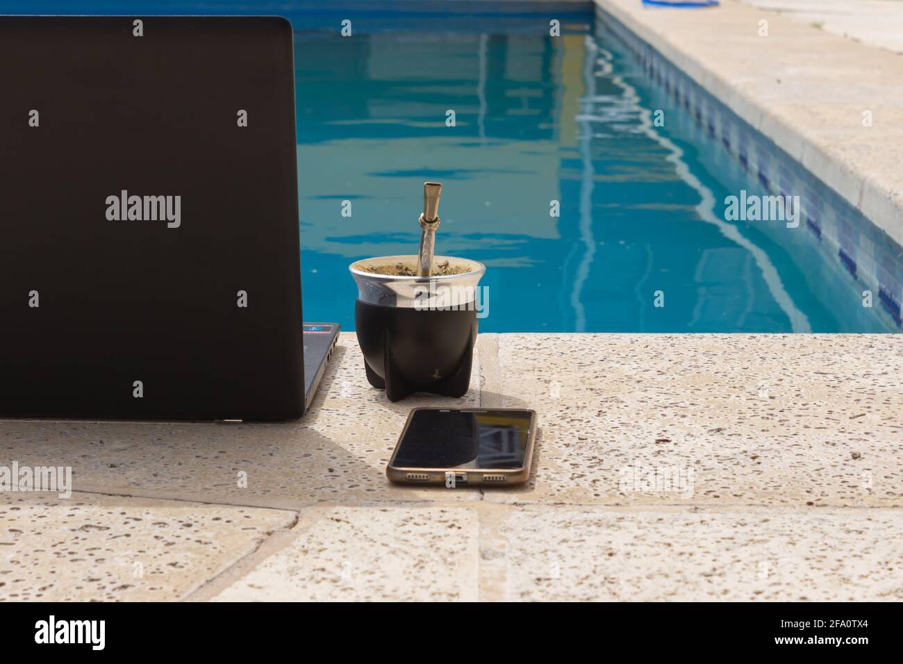 Modern cell hi-res stock photography and images - Alamy