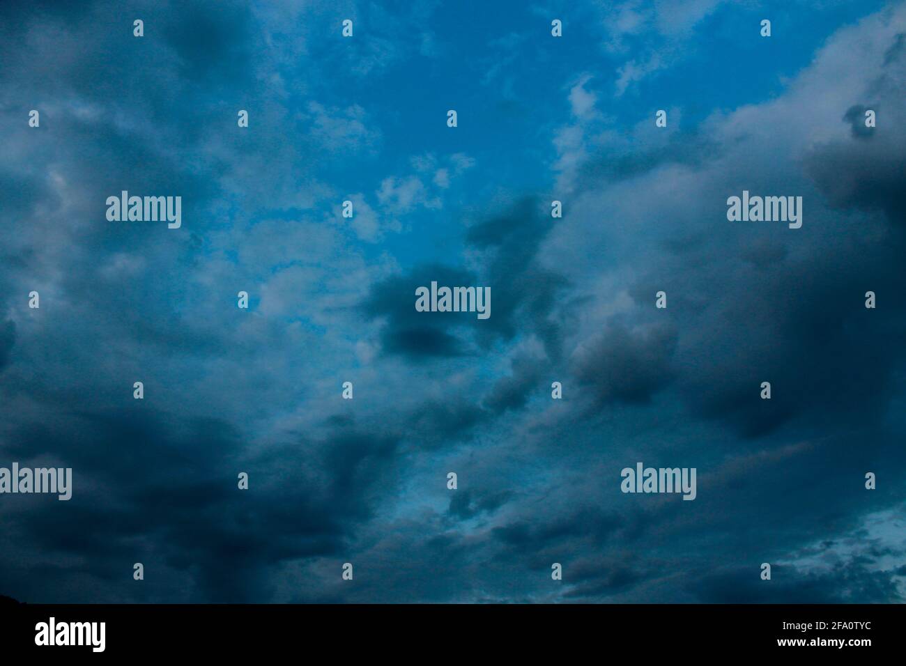 Grey cloud wallpaper hi-res stock photography and images - Alamy