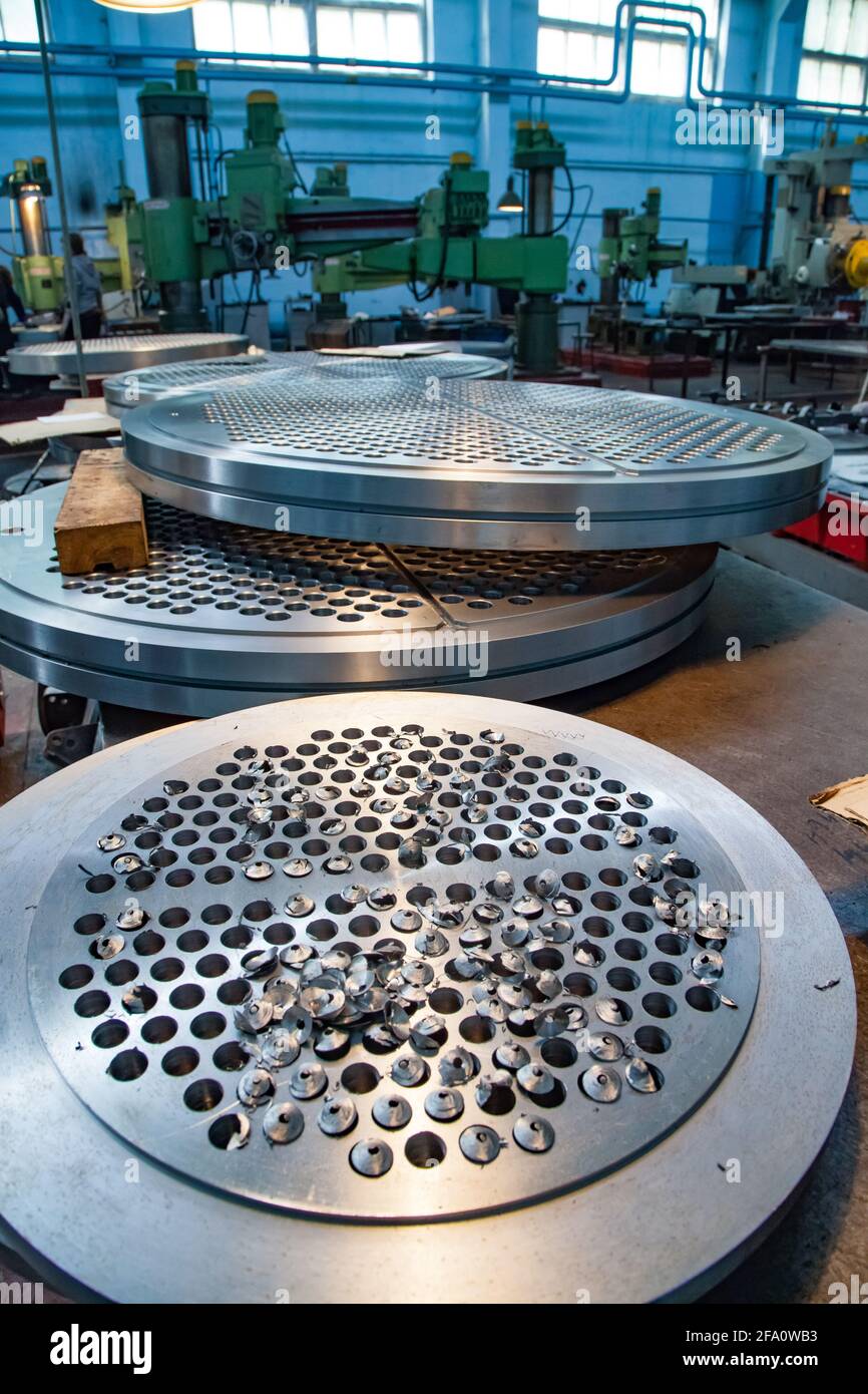 Steel grid (grill) manufacturing. Heavy engineering plant ...