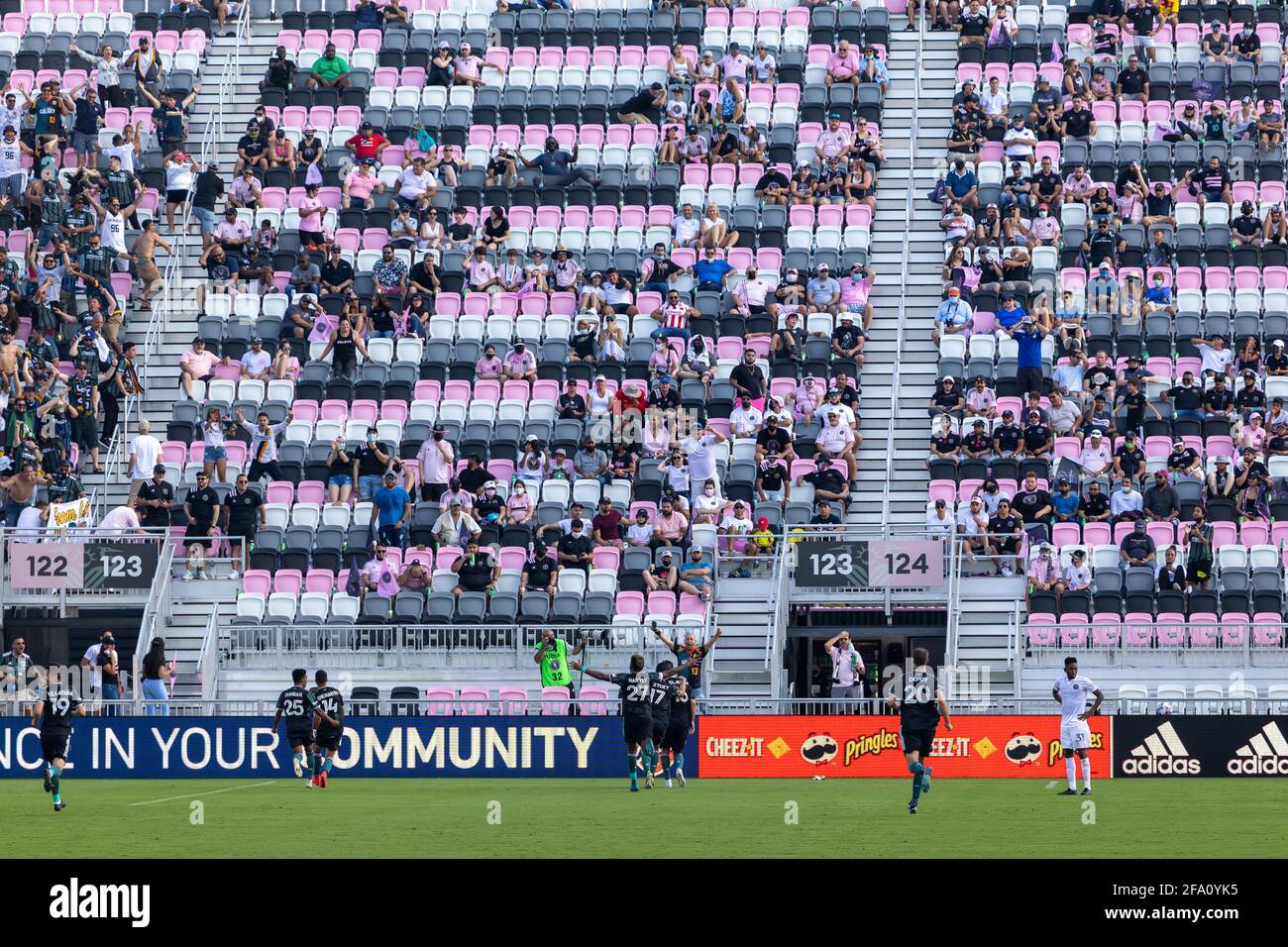 Inter miami cf supporters hi-res stock photography and images - Alamy