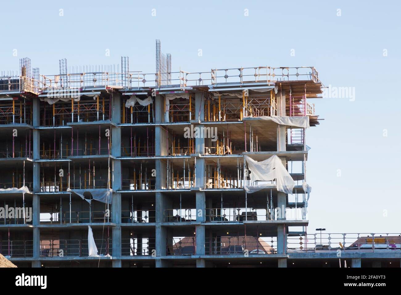 Construction of residential condominium building Stock Photo - Alamy