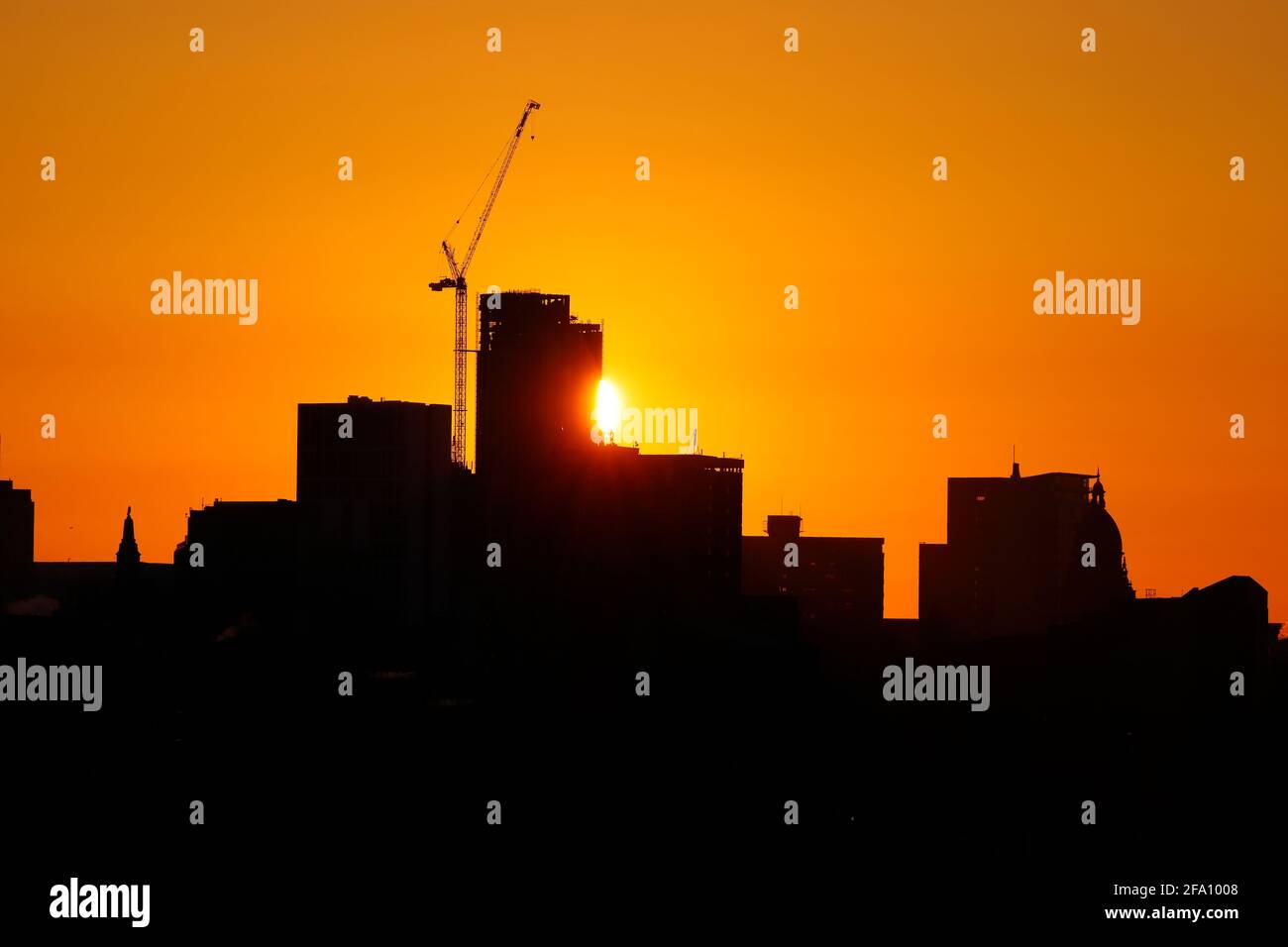 Sunrise behind Leeds City Centre skyline.Yorkshire's tallest building ...
