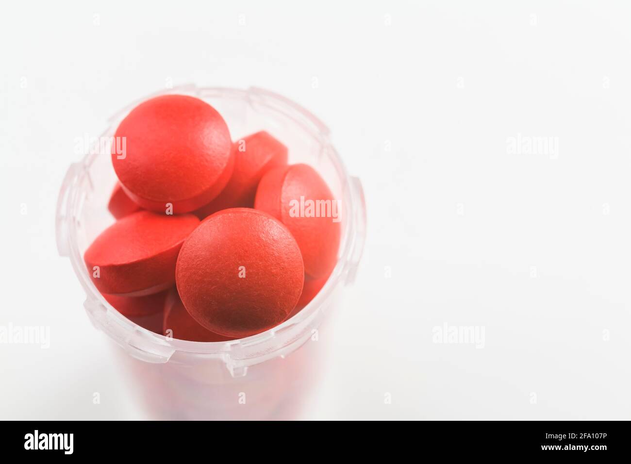 Red pill, round hi-res stock photography and images - Alamy