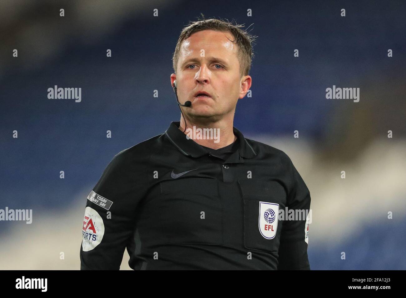 Referee David Webb during the game Stock Photo - Alamy
