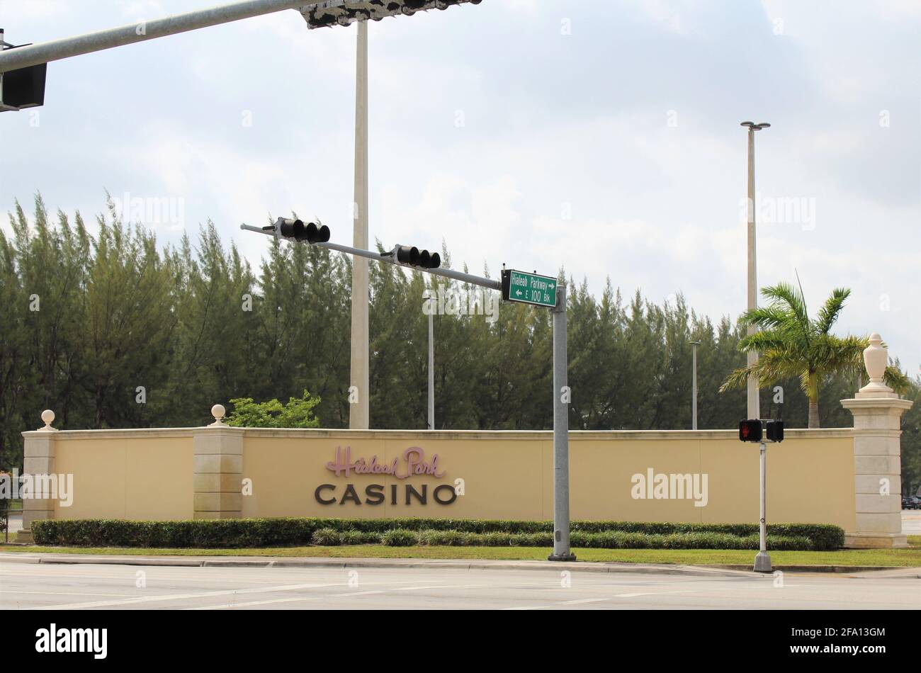 Hialeah racetrack hi-res stock photography and images - Alamy