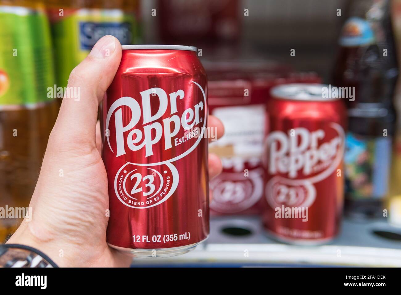 Dr pepper can hi-res stock photography and images - Alamy