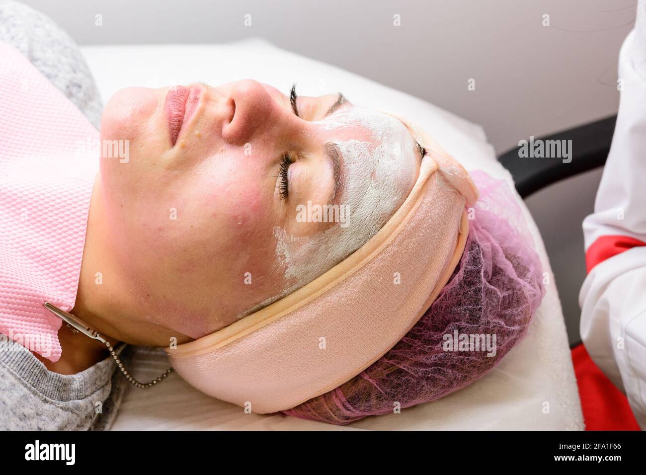 Cryo facial hi-res stock photography and images - Alamy