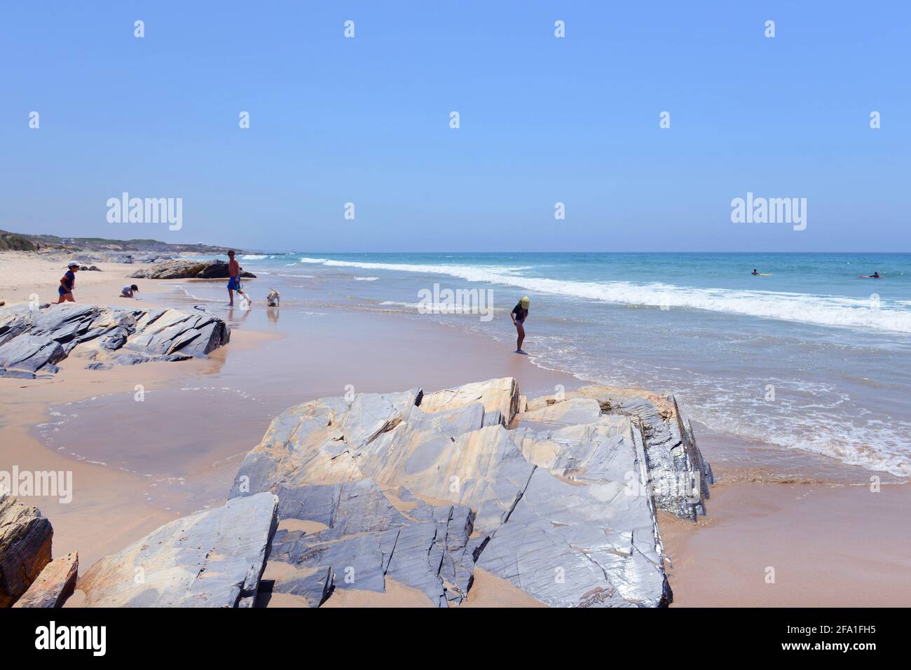Praia de sao torpes hi-res stock photography and images - Alamy Praia de sao torpes hi-res stock photography and images - Alamy