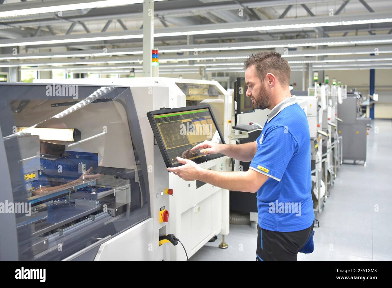 engineering in microelectronics: workers in the production and assembly ...